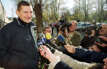 Henrikas Daktaras (straipsnį jums duoda Pipedija, laisvoji durnysčių ...